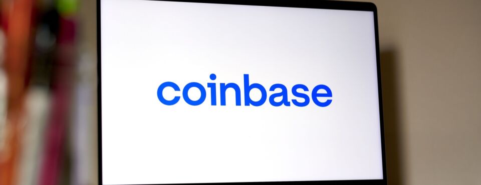 SEC Seeks Coinbase Appeal Delay Pending Crypto Regulatory Review