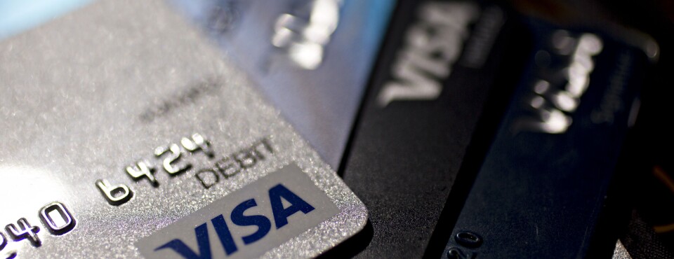 Fed’s Debit Card Swipe Fee Rule Tossed in Win for Retailers (2)