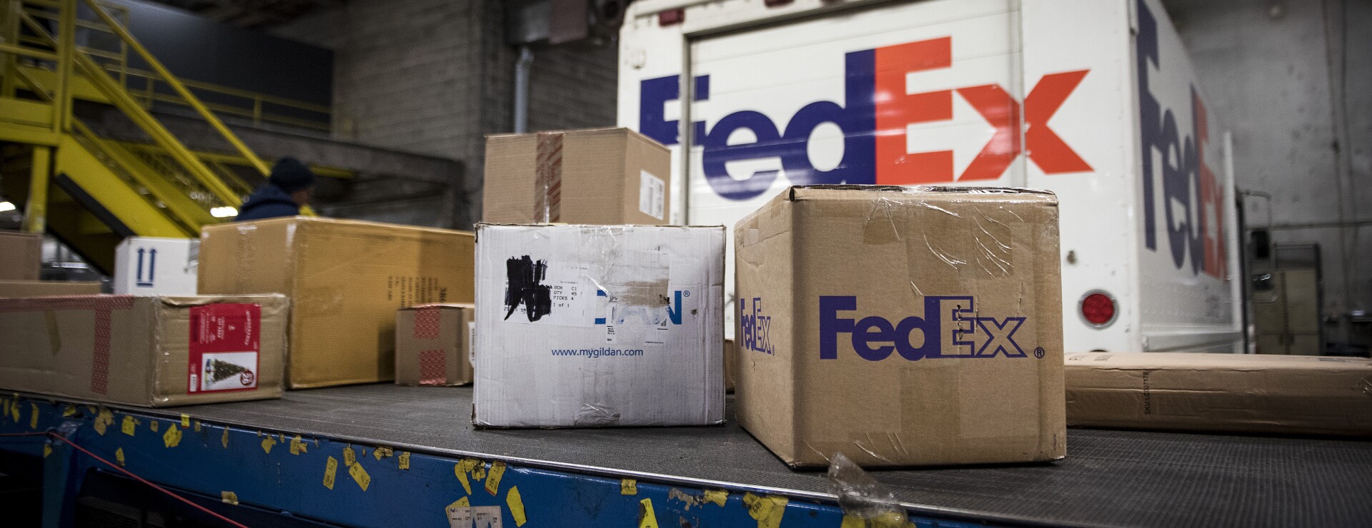 FedEx Hit With Biometric Suit Over Worker Fingerprint Scans (1)